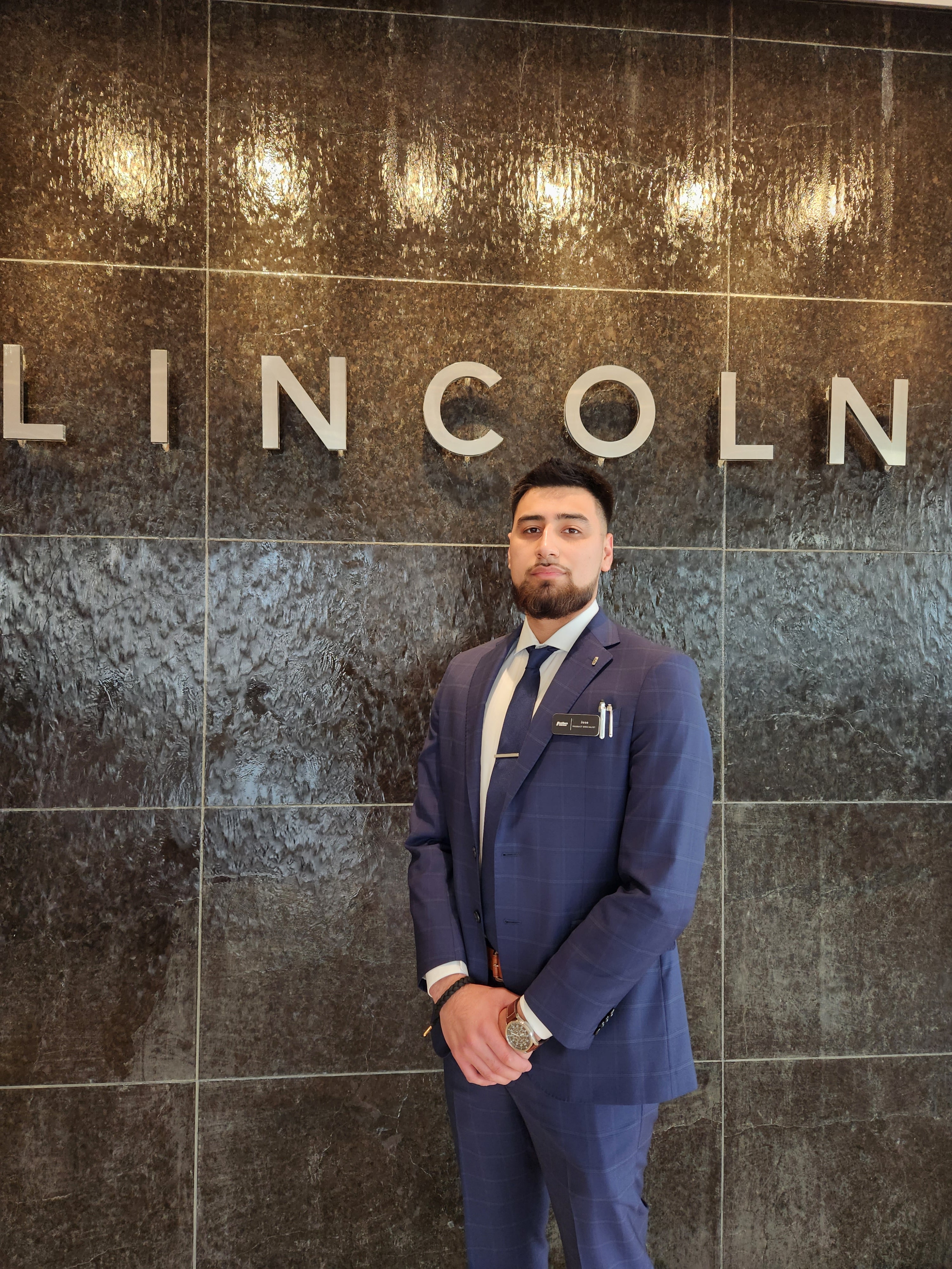 Fair Oaks Lincoln Staff | Lincoln Sales & Service near Me
