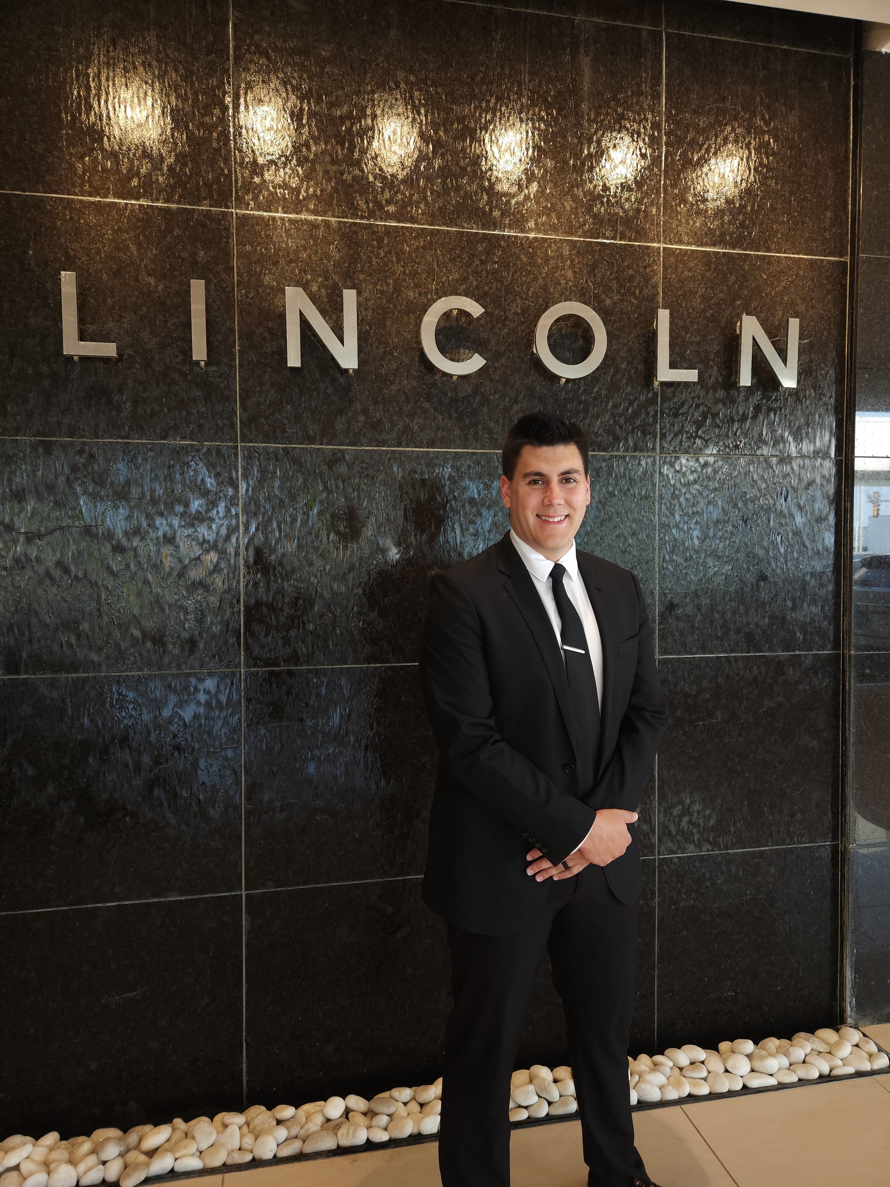 Fair Oaks Lincoln Staff | Lincoln Sales & Service near Me