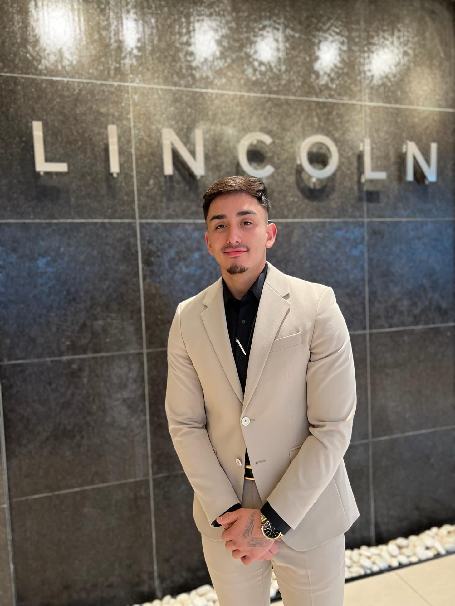 Fair Oaks Lincoln Staff | Lincoln Sales & Service near Me